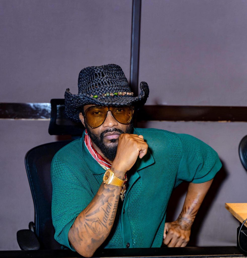 Fally Ipupa élevé au rang de chevalier dans l’Ordre national du Léopard ...